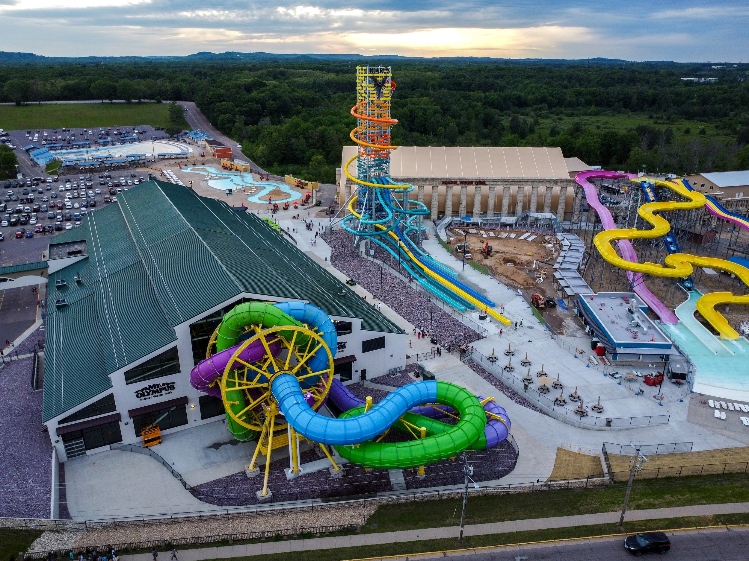 Best Waterparks in the Midwest for Family Fun — theCityMoms