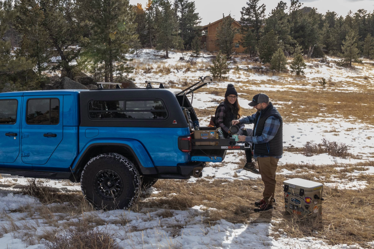 The 100S from LEER — S-Cargo Truck Caps - Northern Colorado's number ...