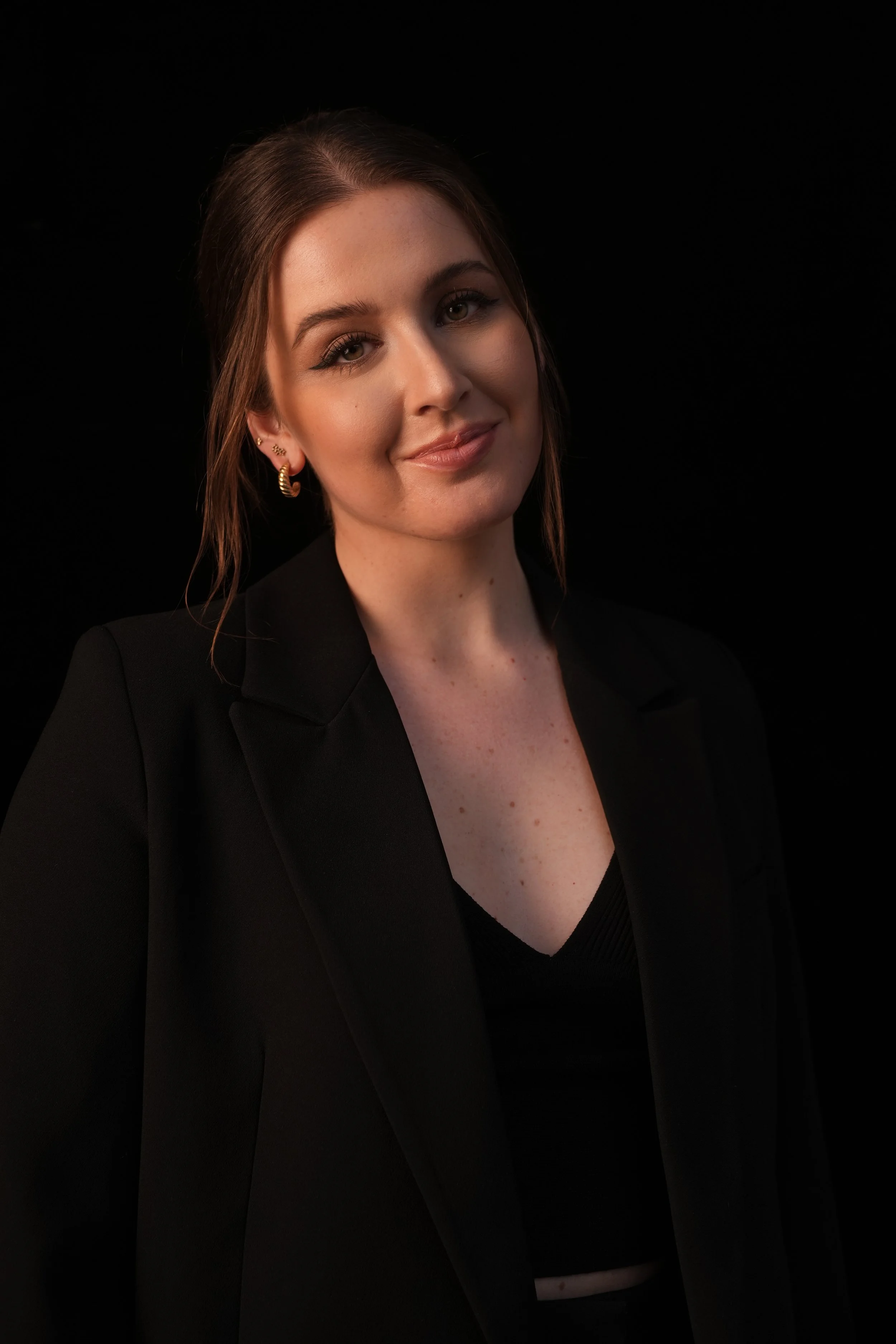 About 1 — Alexandra Dunavant