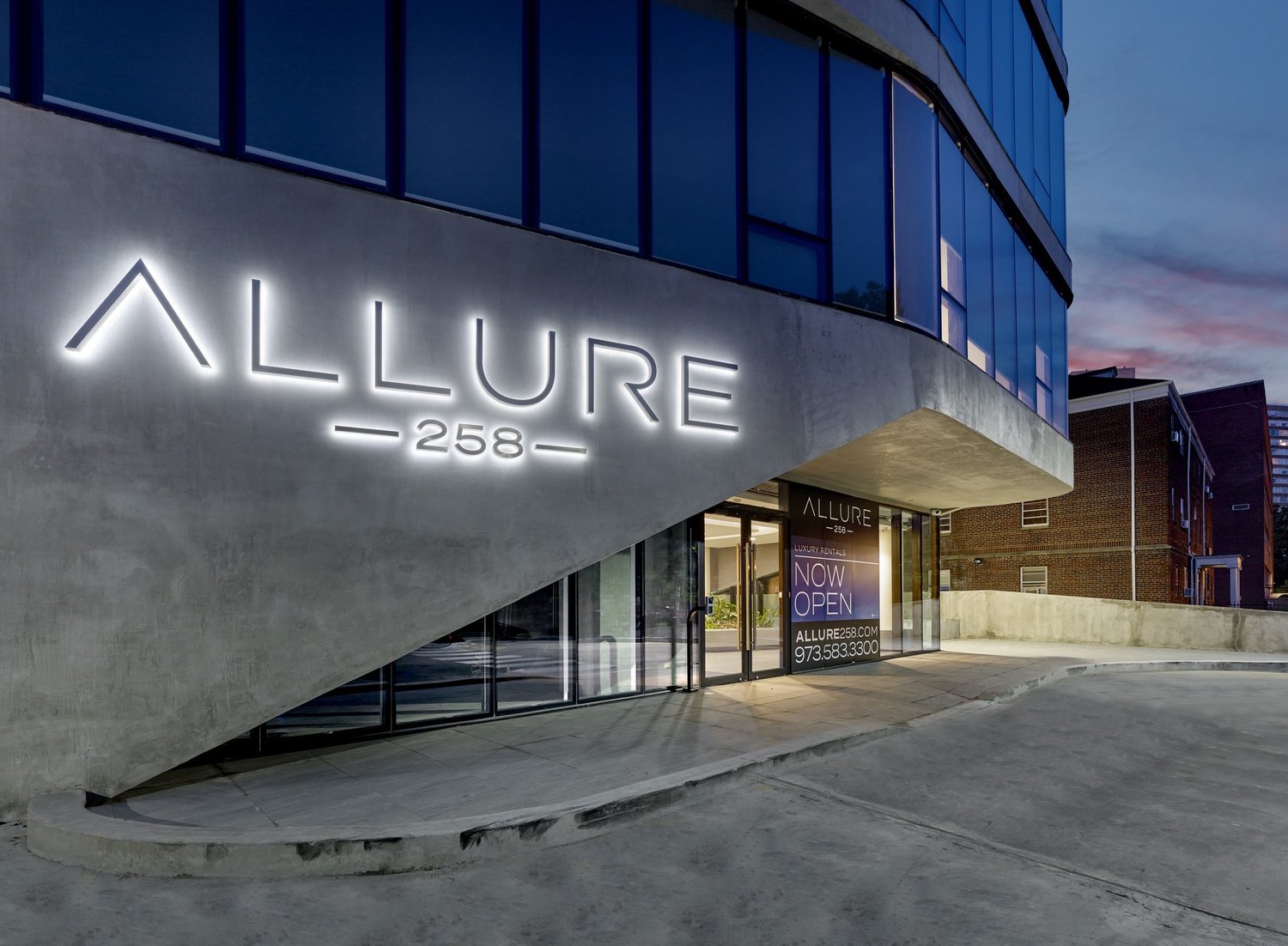Allure 258