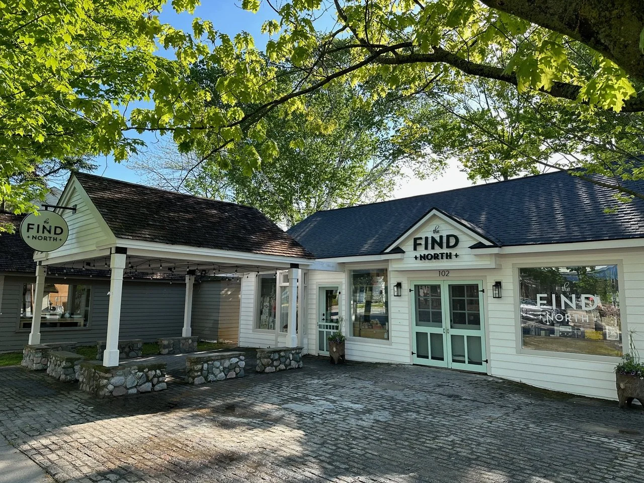 Shopping — Leland, MI