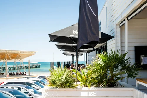 Henley House Dining Room & Bar — Henley House