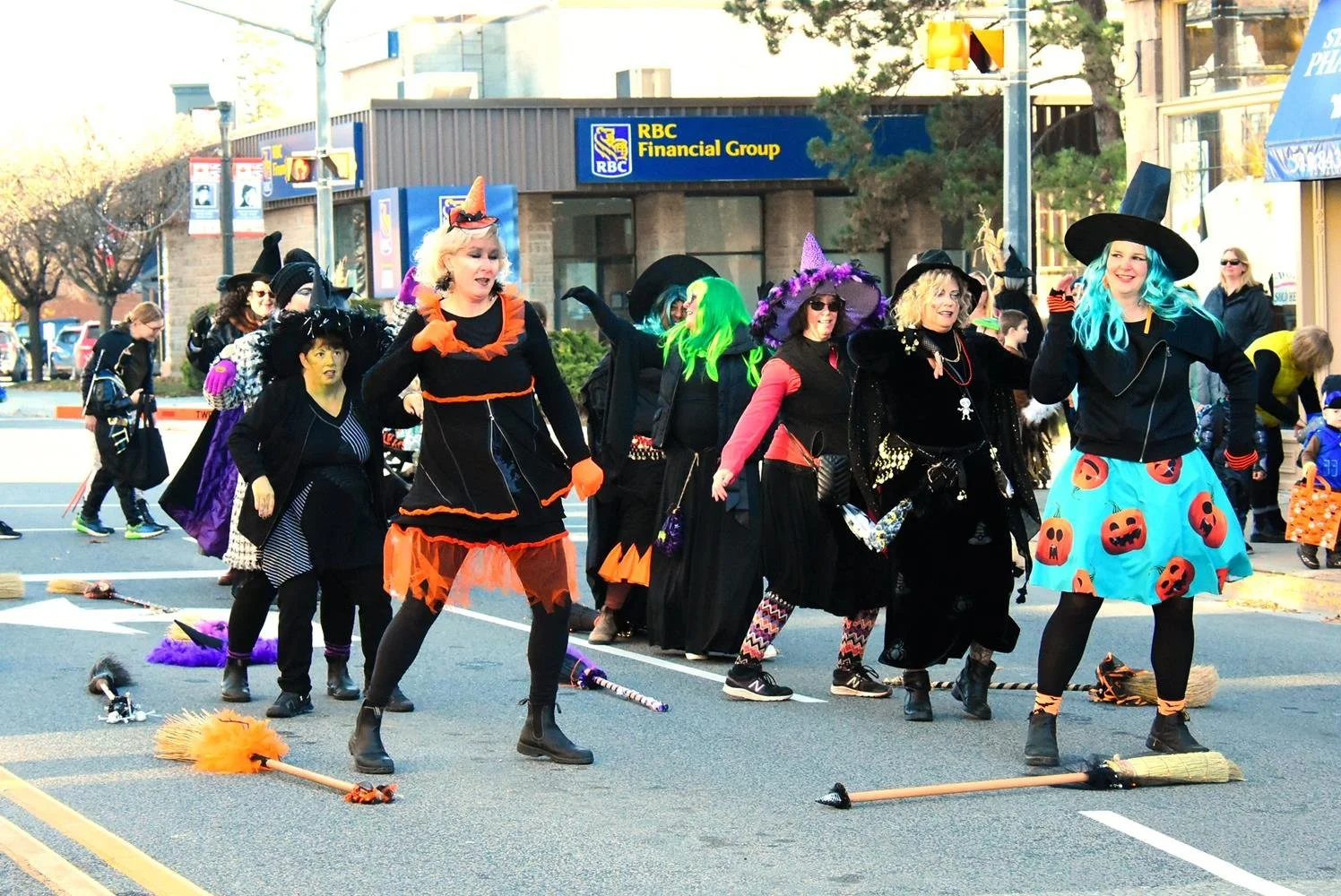 Halloween Haunt Street Walk — Downtown Fergus