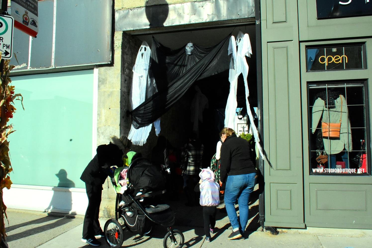 Halloween Haunt Street Walk — Downtown Fergus