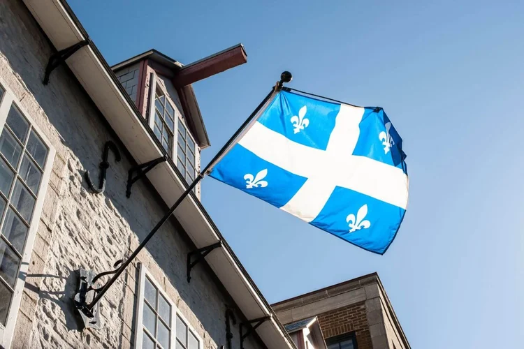 Canadian French vs French: 13 Key Differences And Which Is Worth ...