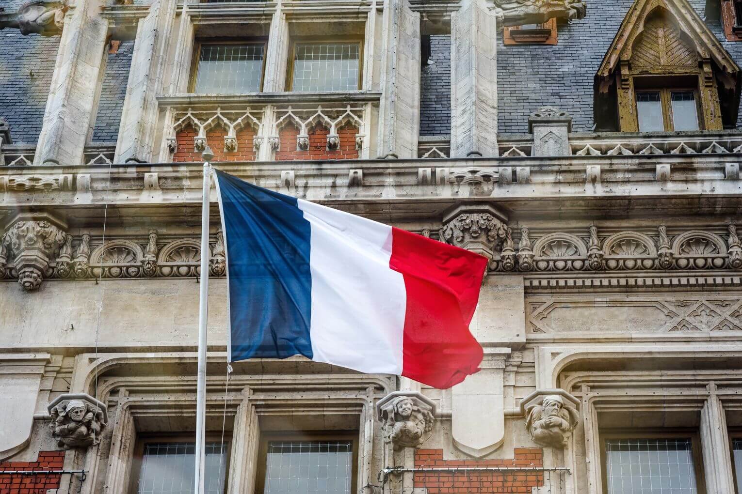 Canadian French vs French: 13 Key Differences And Which Is Worth ...