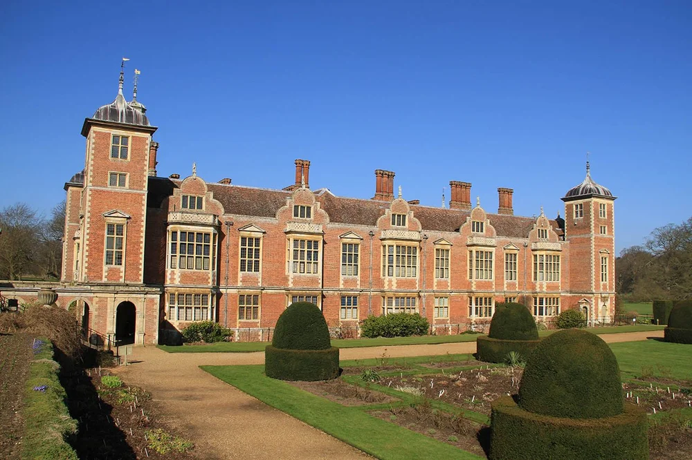 Blickling Hall — Walking in the Wild