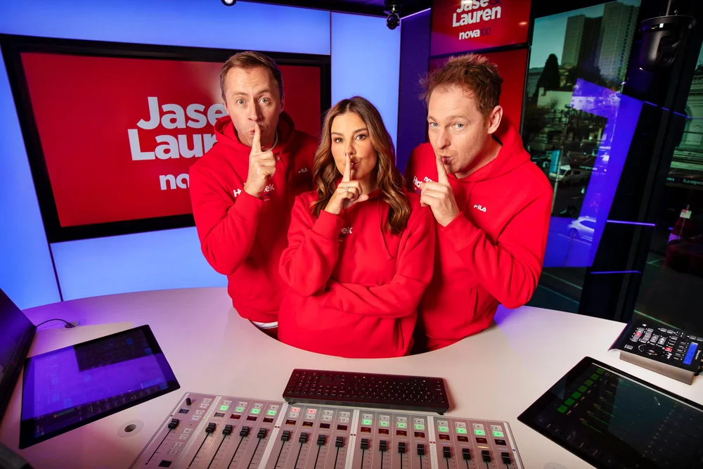 Jase & Lauren Play Hide & Seek Worth Life-Changing $250k — NOVA ...