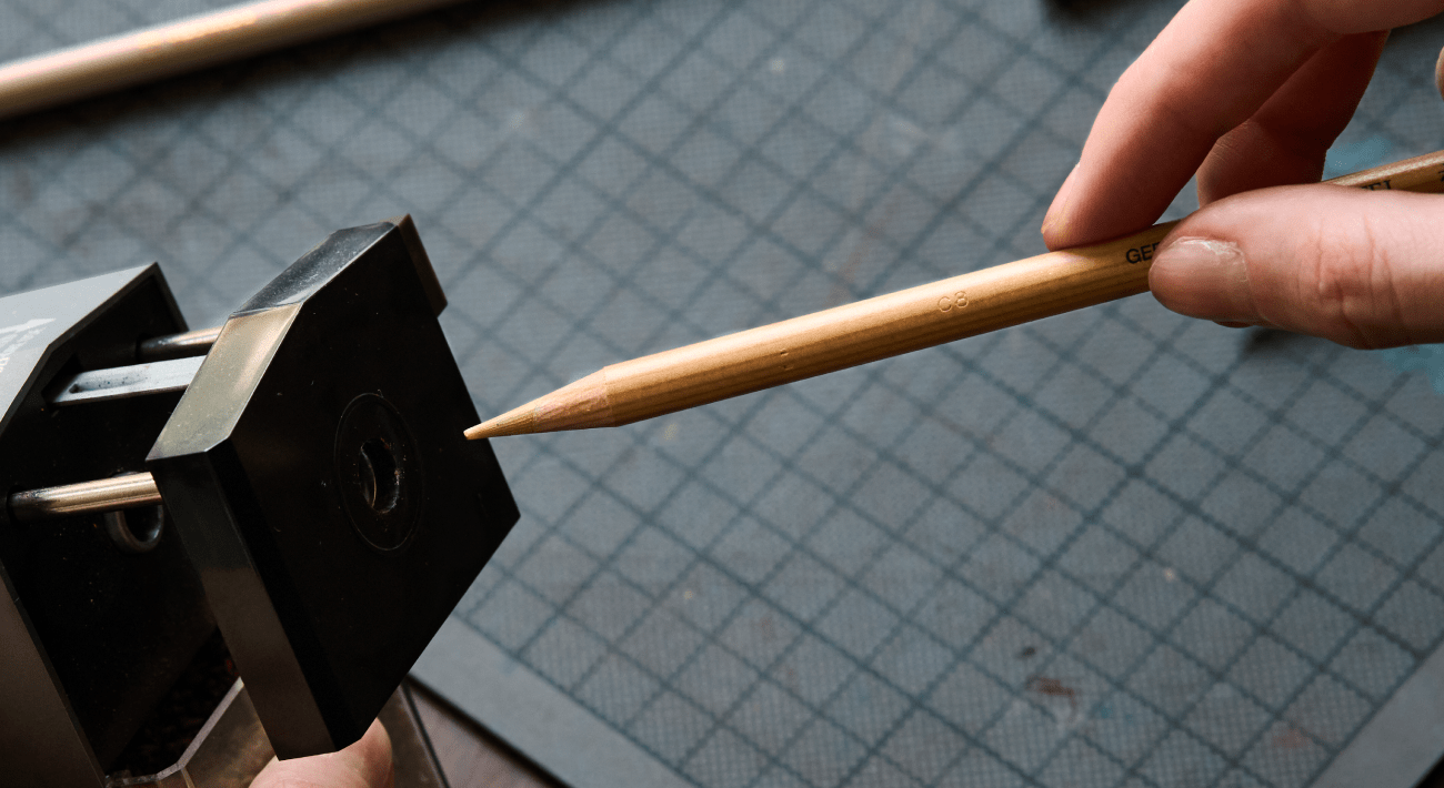 Pastellkreiden und Pastellstifte anspitzen und sauberhalten ...