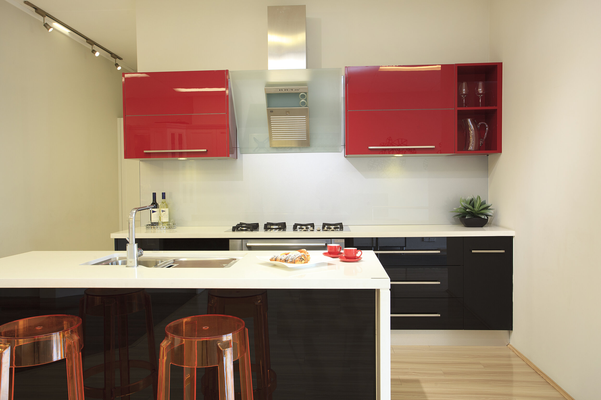 Showroom — Kitchen Net