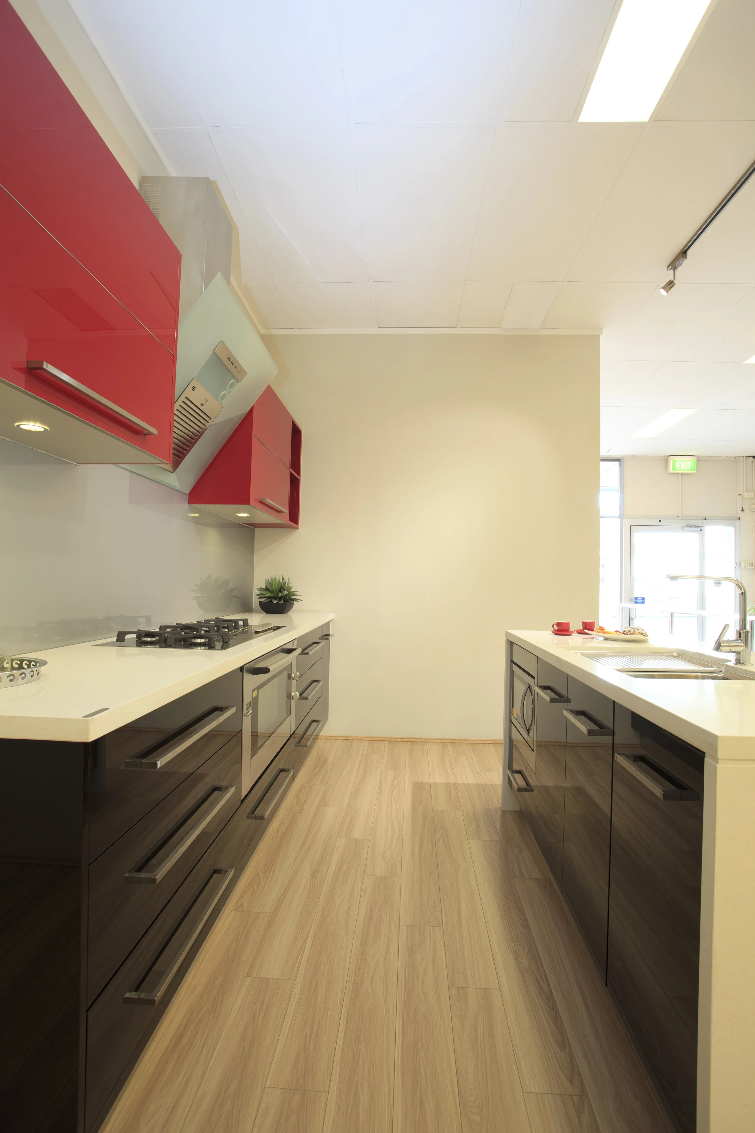 Showroom — Kitchen Net