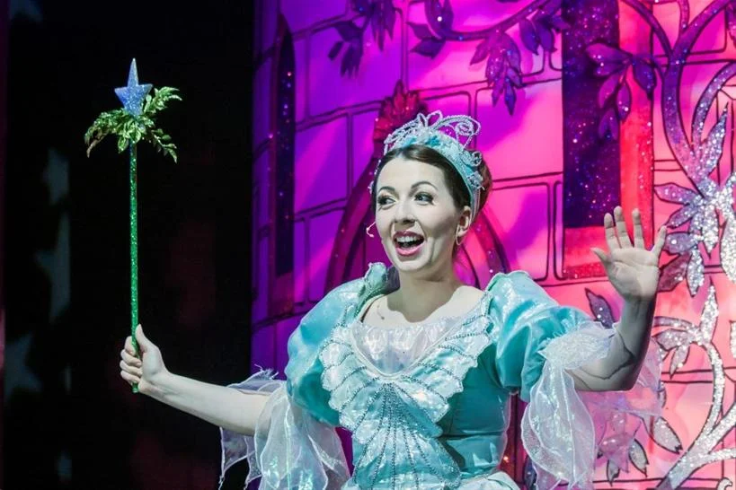 Take a peak at the Southport Sleeping Beauty production photos ...