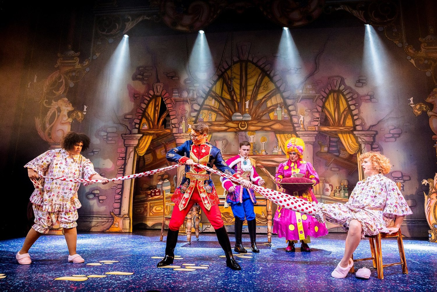 Cinderella - Victoria Theatre Halifax Panto - Christmas 2023/24 ...