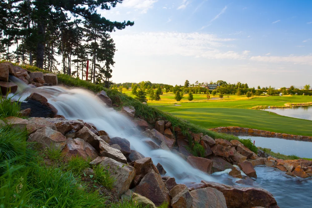 General 2 — PRAGUE GOLF