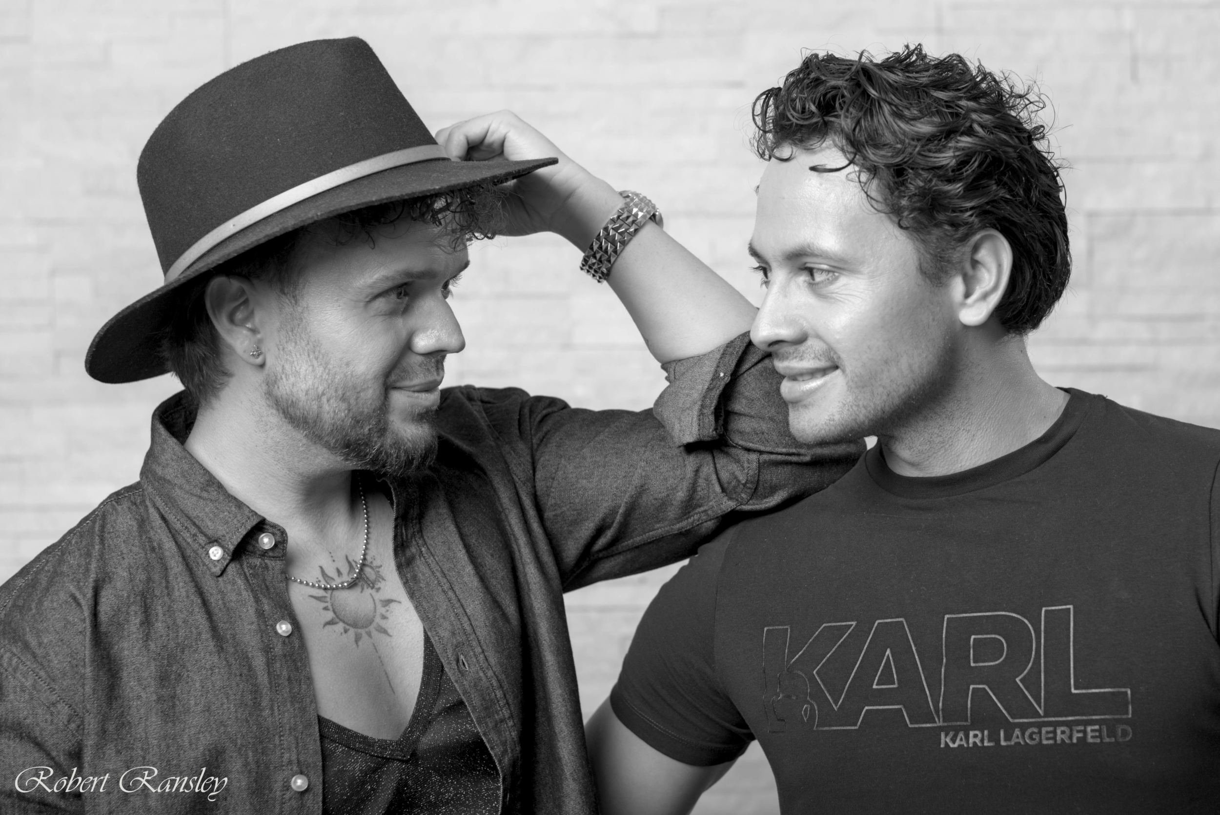 PAREJAS — Robert Ransley - Photography