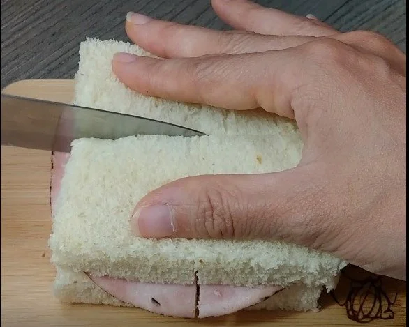 Kawaii Bento Box Ideas | Hello Kitty Sandwich For Bento — PY's Kitchen ...