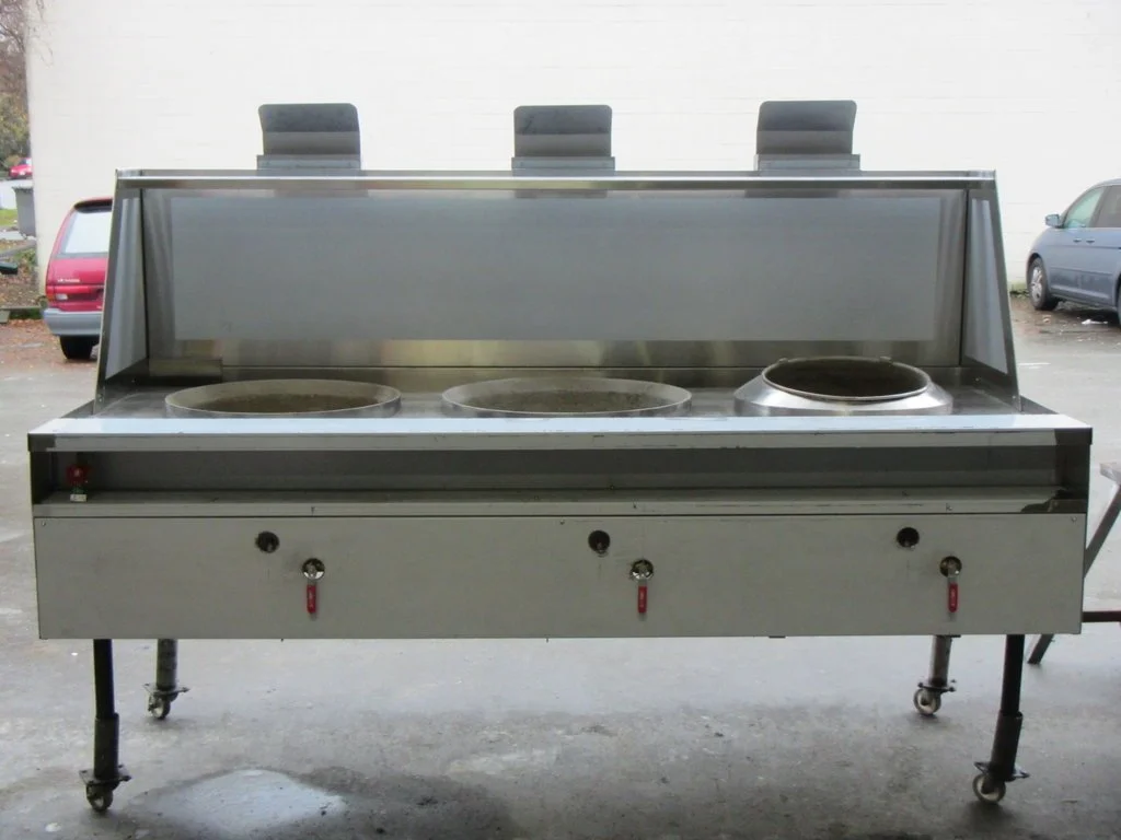 3 Three Burner Hole Wok Range — Dragon Food Equipment Inc.