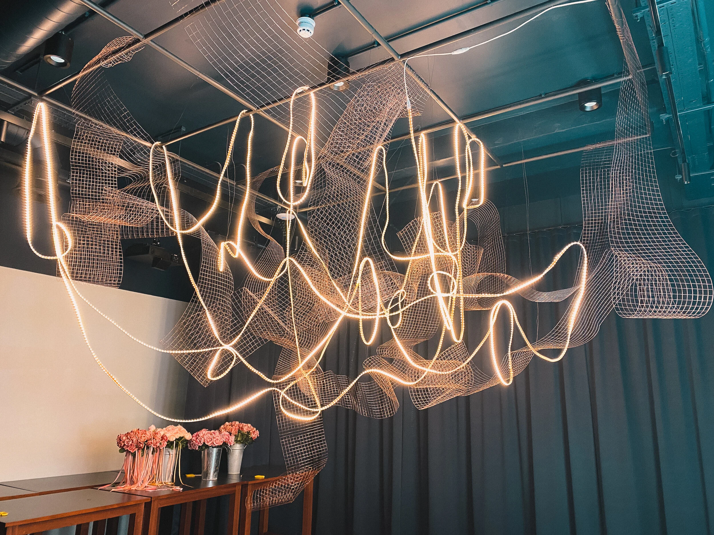 Bespoke floral design, flowers and gifts | Magic Flowers and Gifts