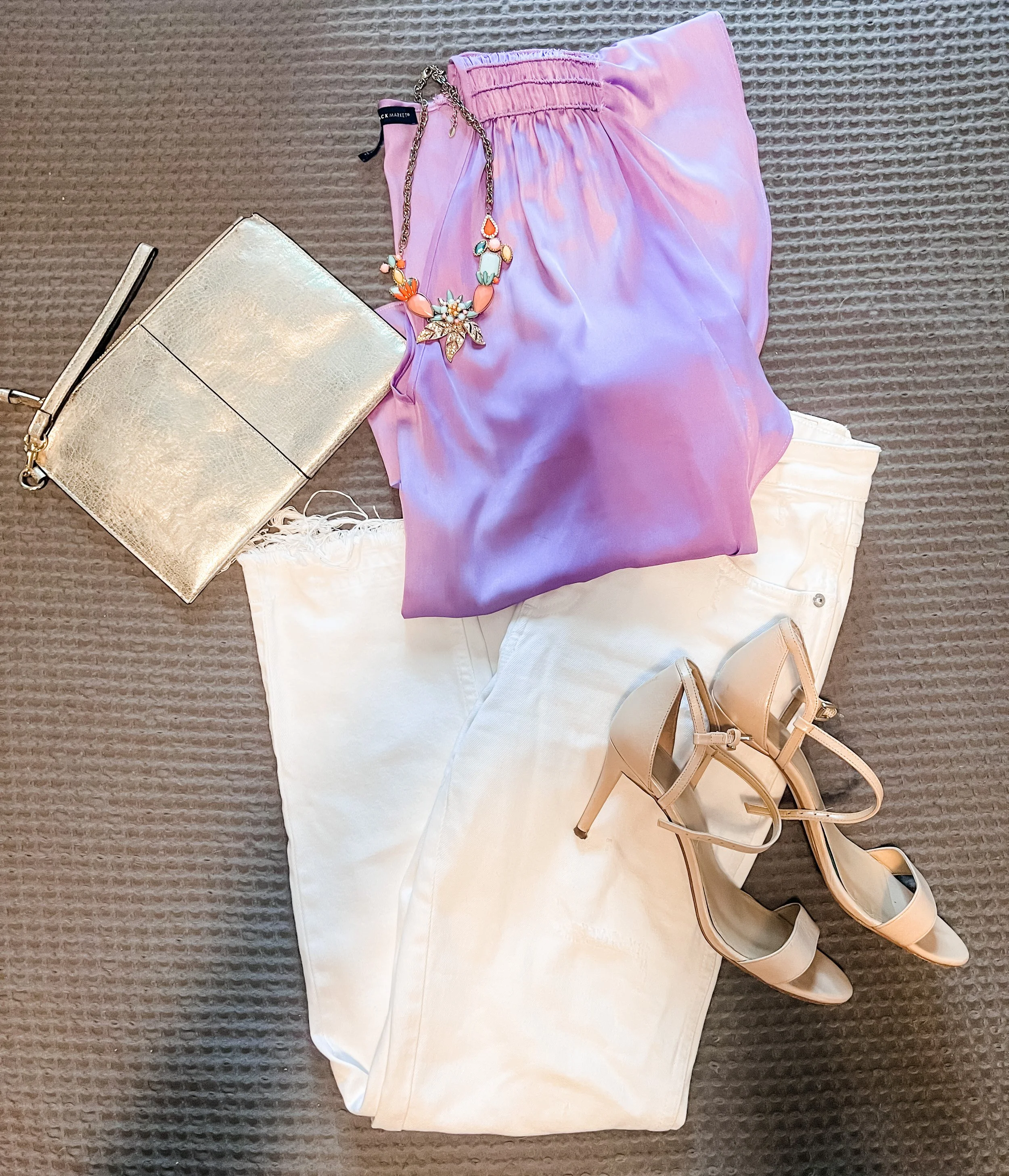 How to Accessorize: 3 Ways Accessories Can Make Your Clothes More ...