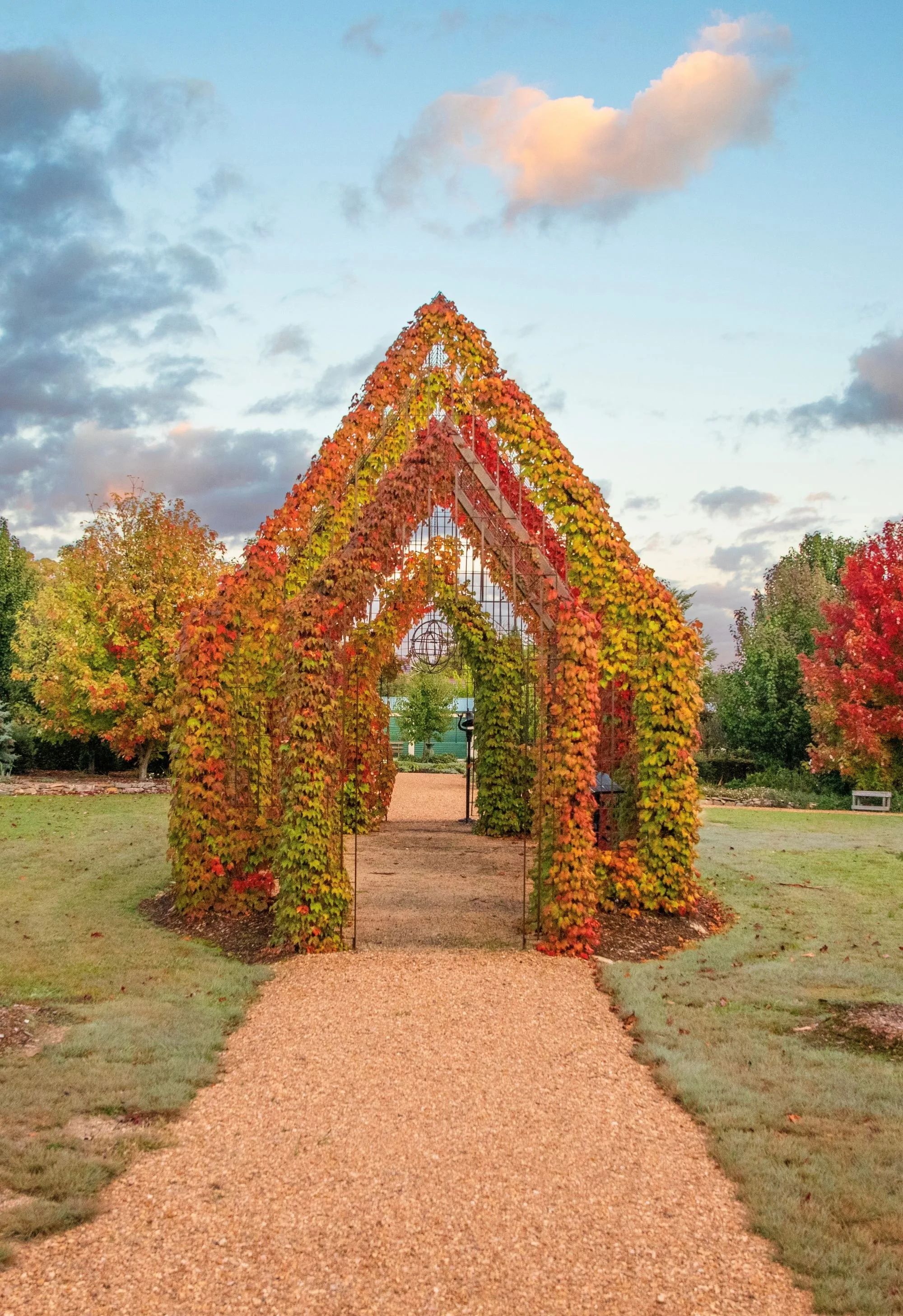 The Bungalow and Ivy Leaf Chapel c. 1915, Heritage Accommodation and ...