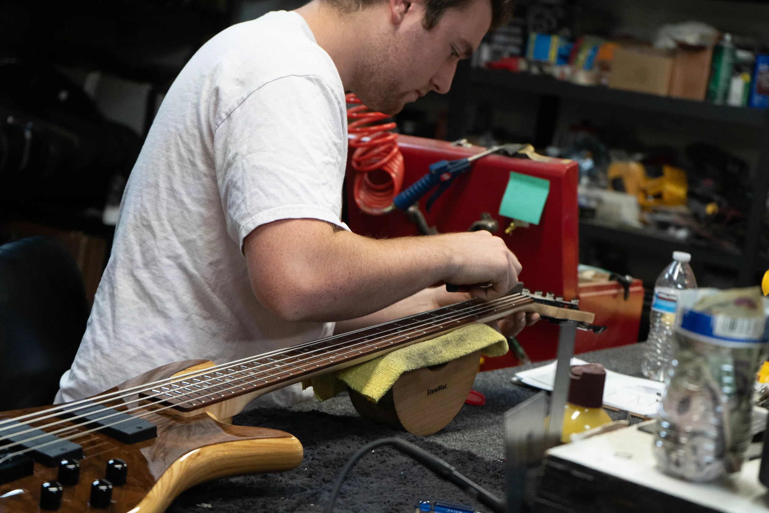 Services 1 — Eric's Guitar Shop