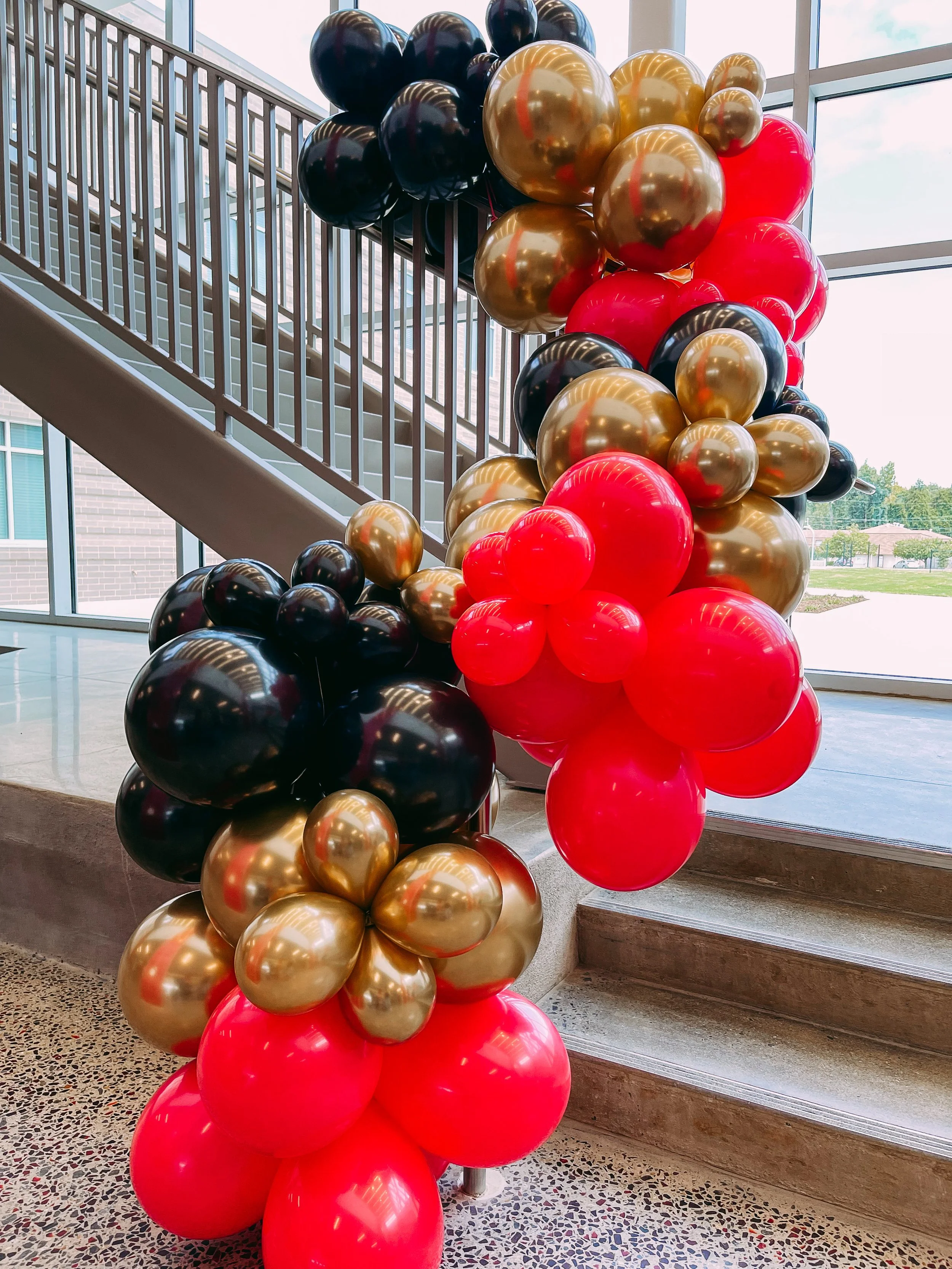Central Arkansas Balloons: Balloon garland, Balloon arch, Corporate ...