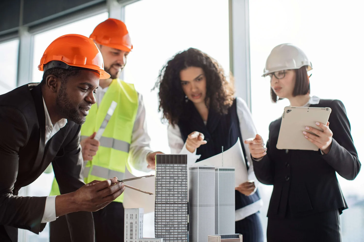 Civil Engineer vs Structural Engineer: What’s the Difference?