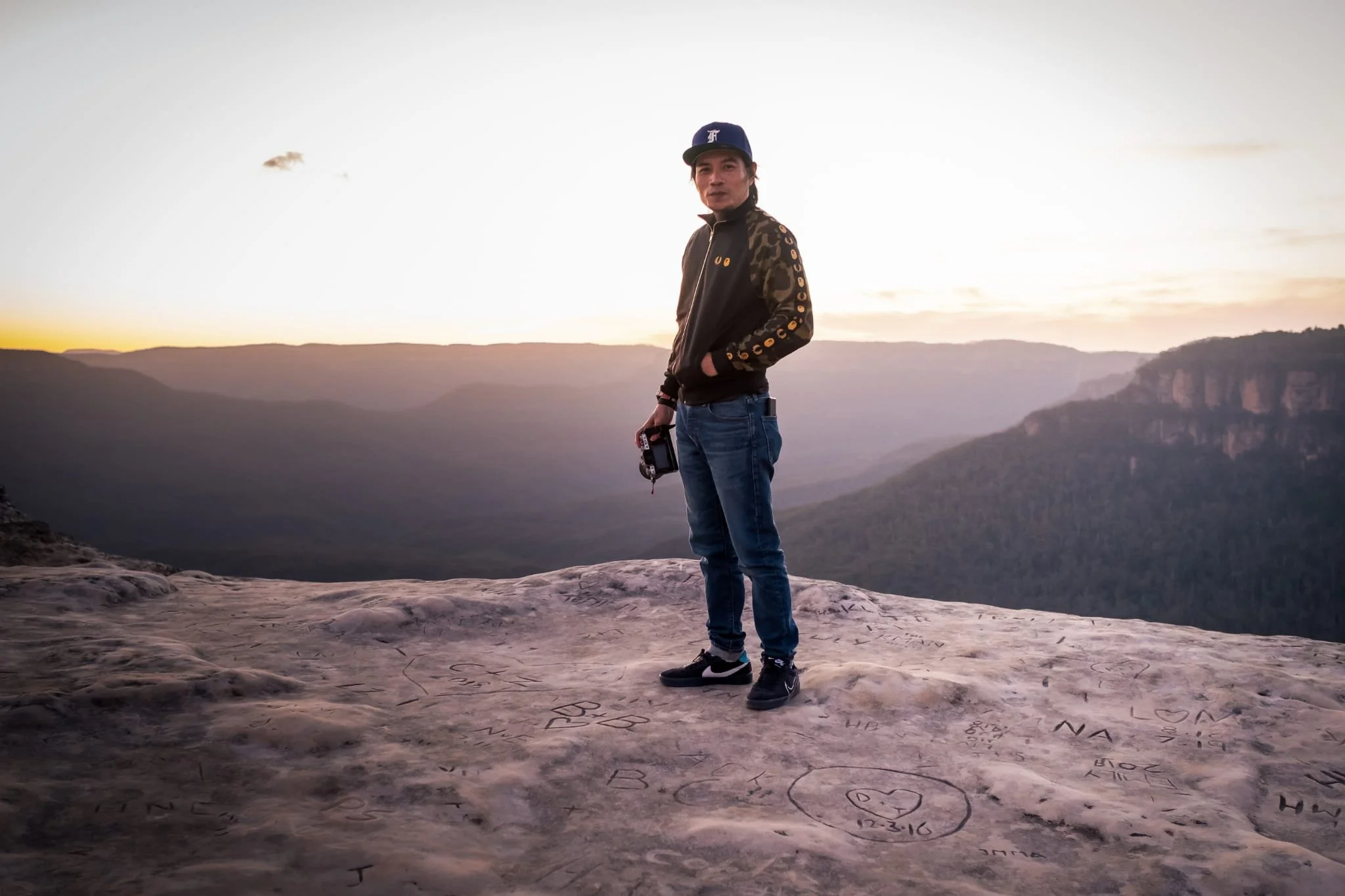 About 1 — IANART PRODUCTION