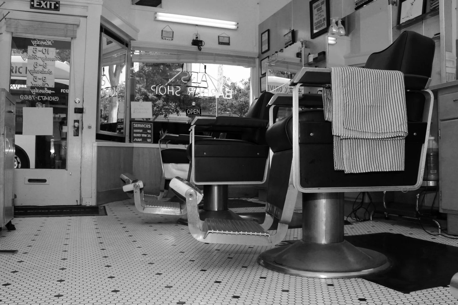 Al's Barbershop