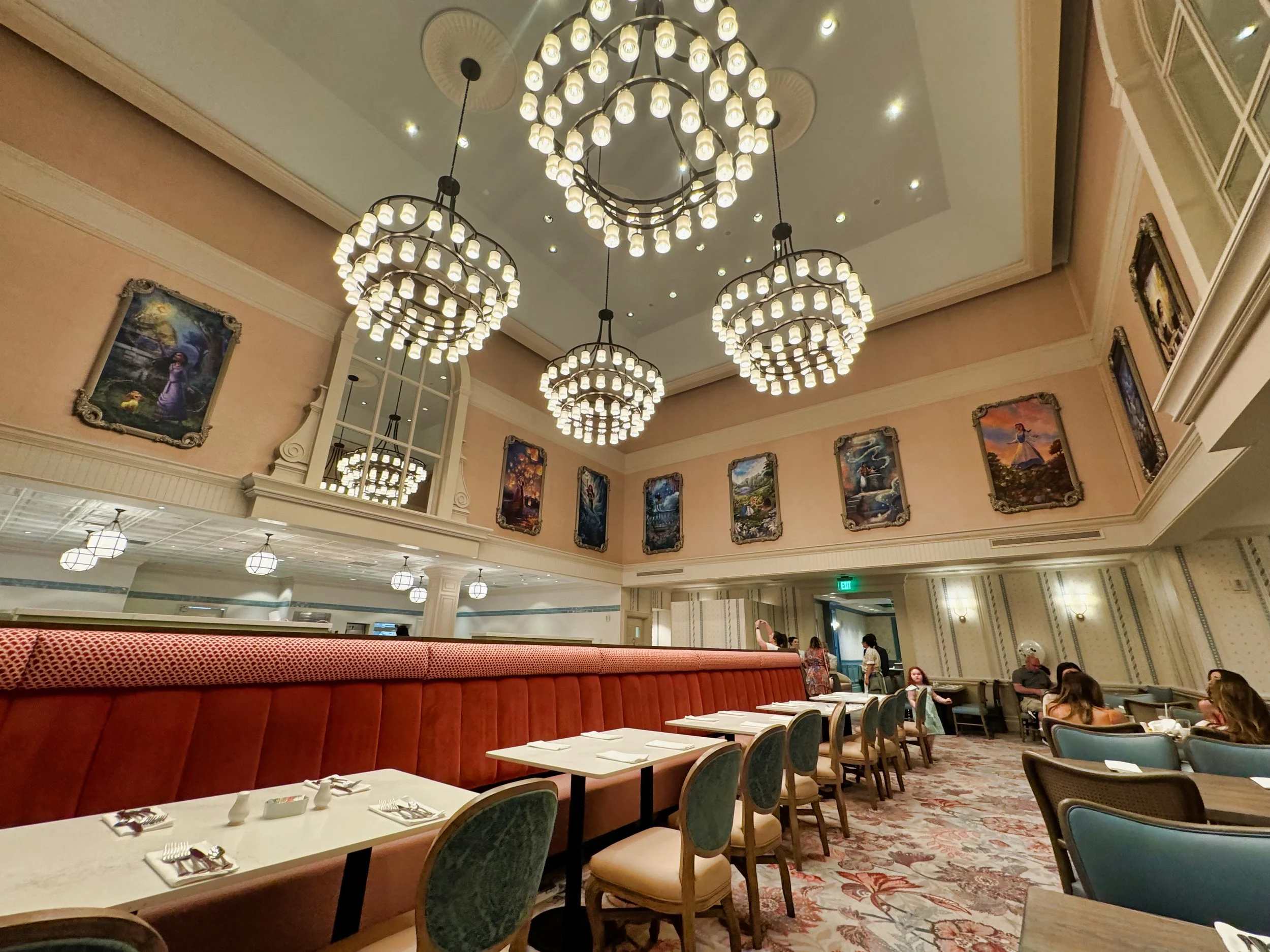 1900 Park Fare Breakfast Review — Gluten Free & Dairy Free at WDW