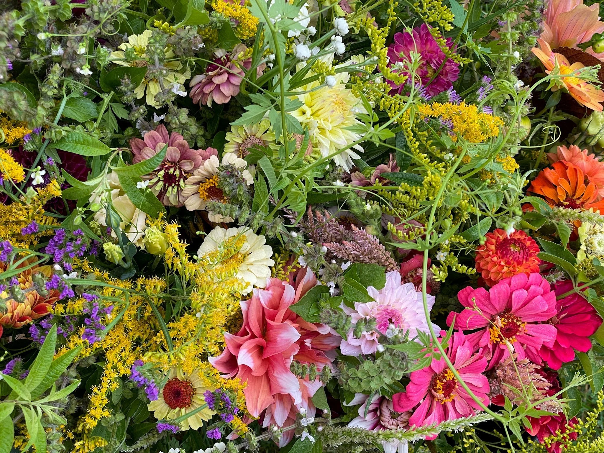 DIY Flower Buckets — www.yonderyearfarm.com