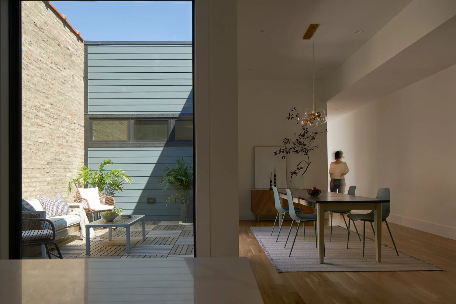 Wicker Park Courtyard House — 34ten Architecture