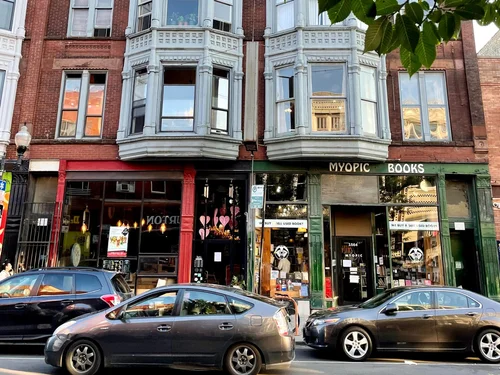 The Ultimate List of Chicago’s Indie Bookstores — Read & Run Chicago
