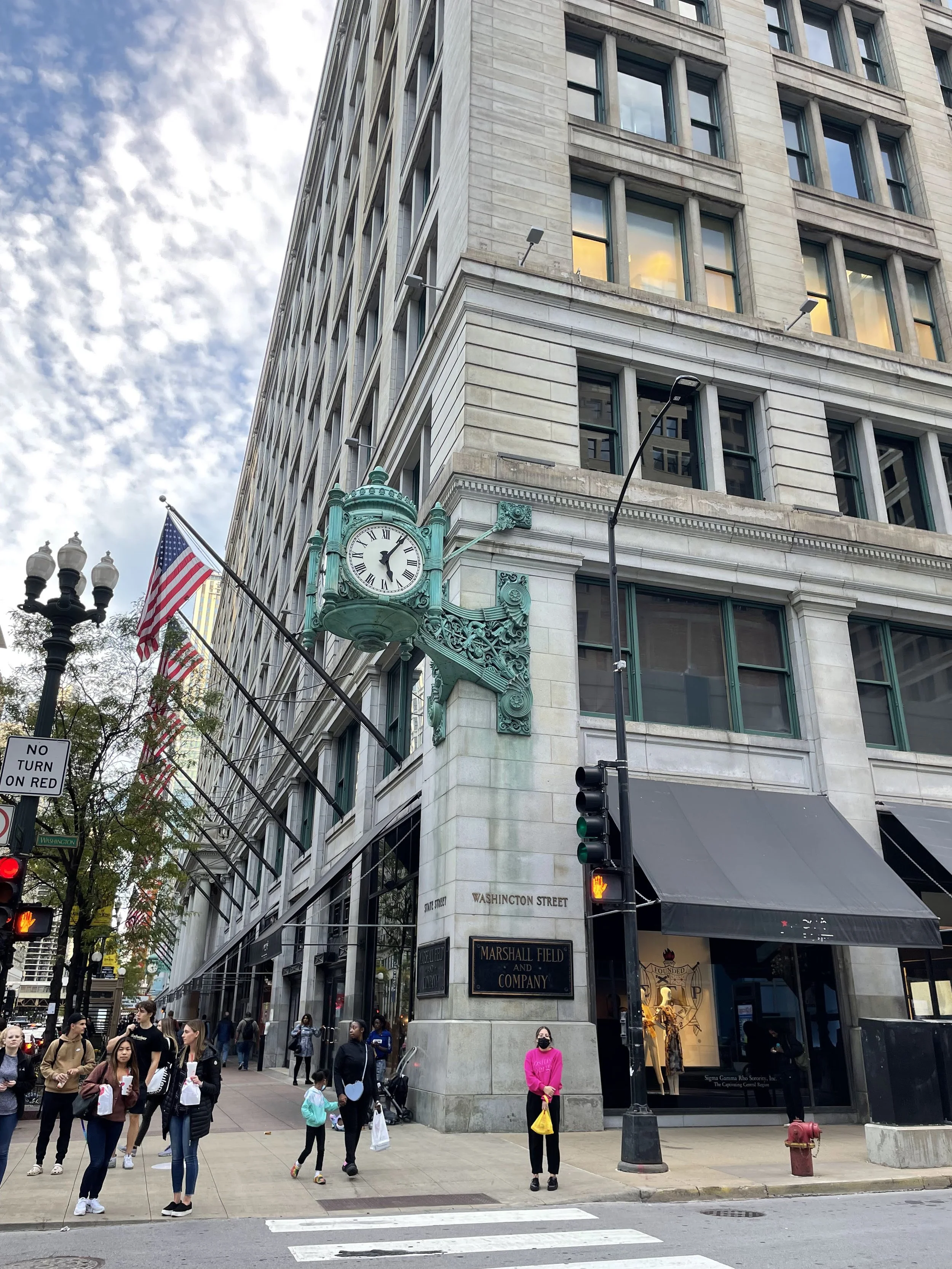 Best Chicago Bookstores to Visit in 2025 — Read & Run Chicago