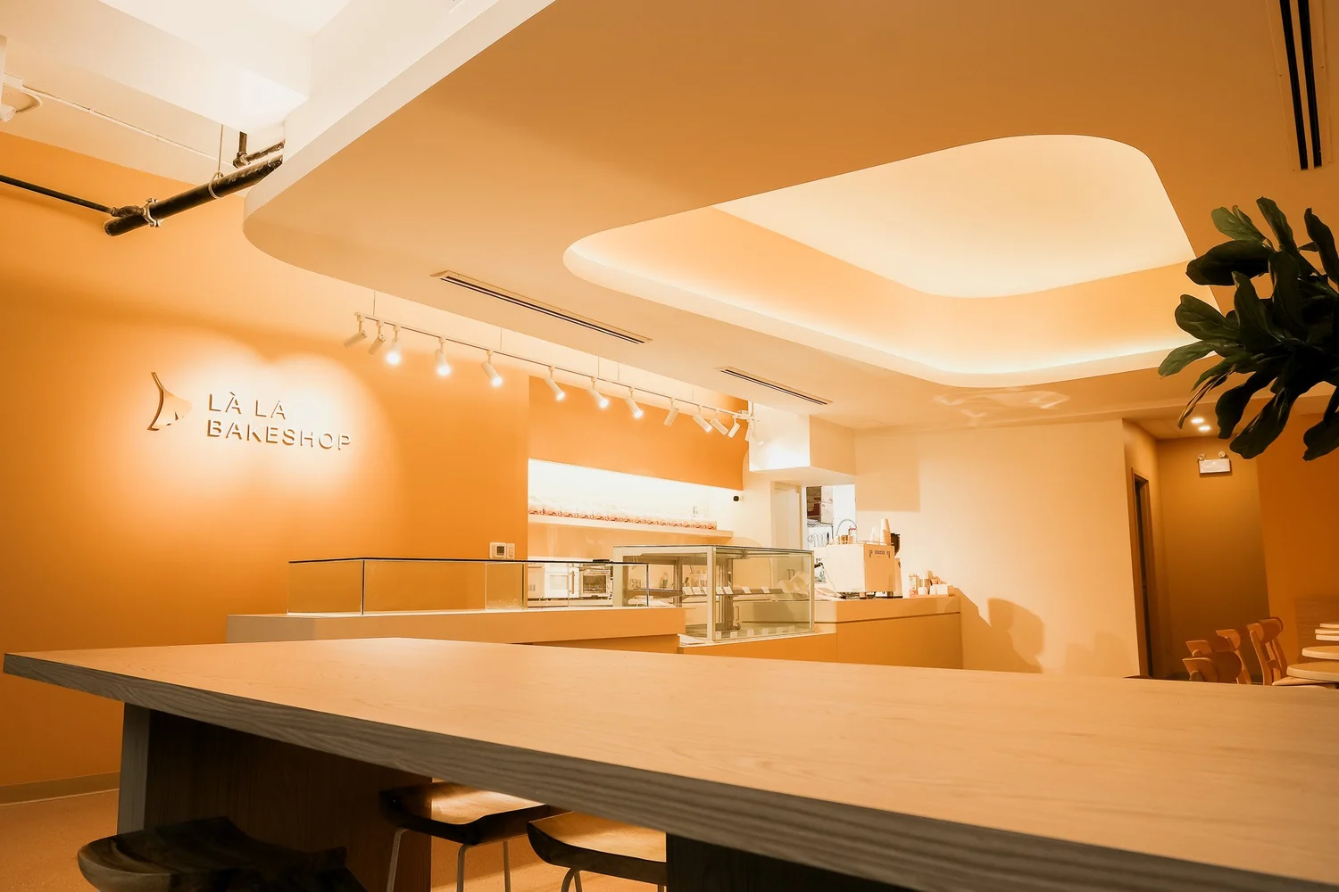 LA LA Bakeshop — A Modern Vietnamese Bakery For All — Toronto, Canada ...