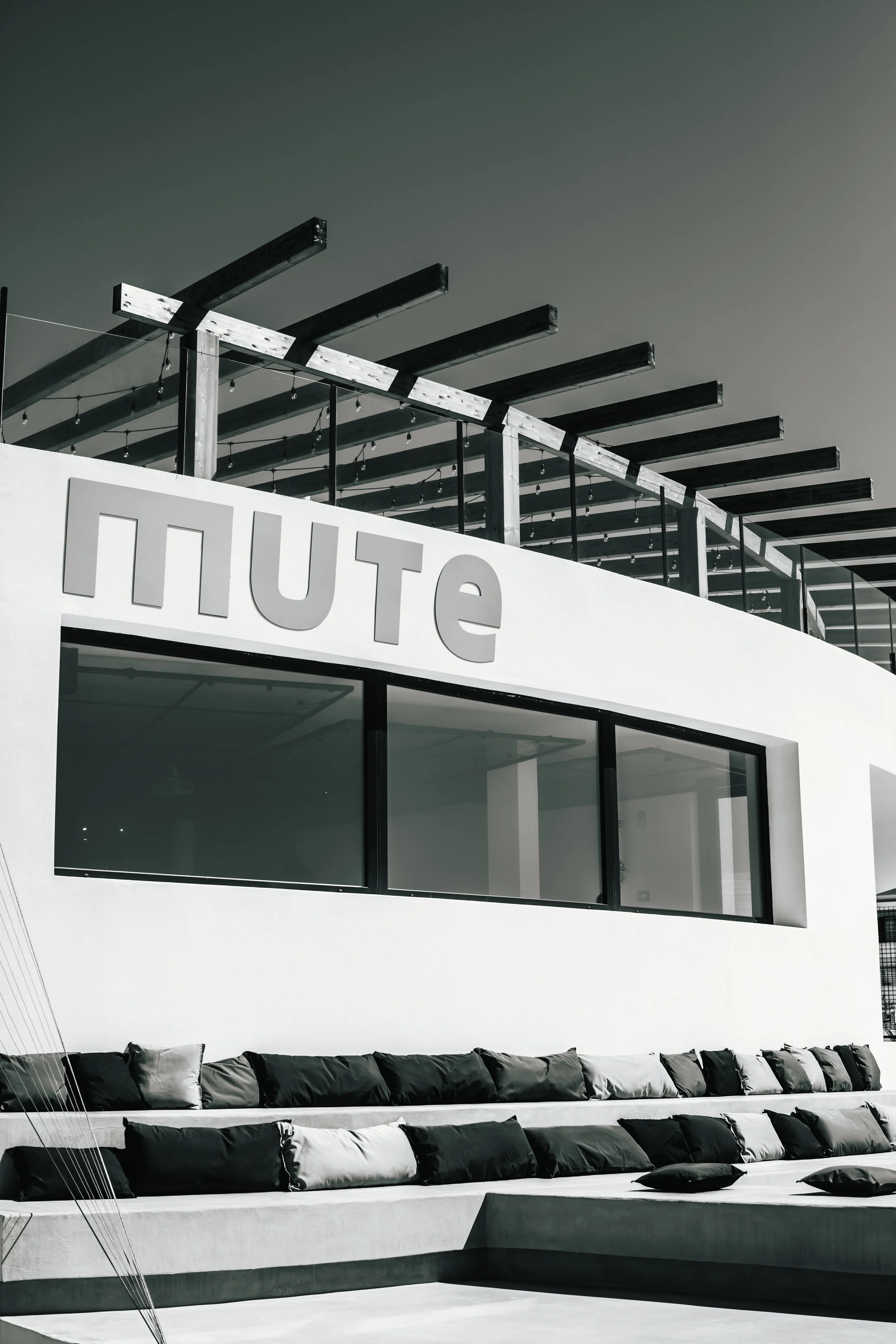 gallery — MUTE Porto Covo - sleep | eat&drink | activities | events