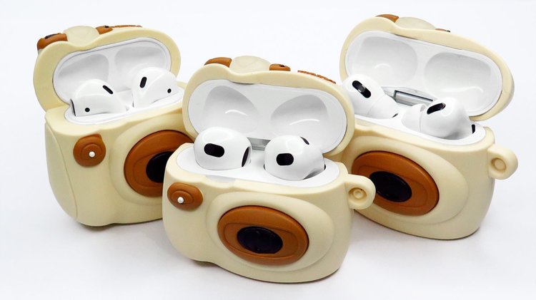 absolute-magic.com - "m" Chocolate Button Face Silicone Protective Case ...