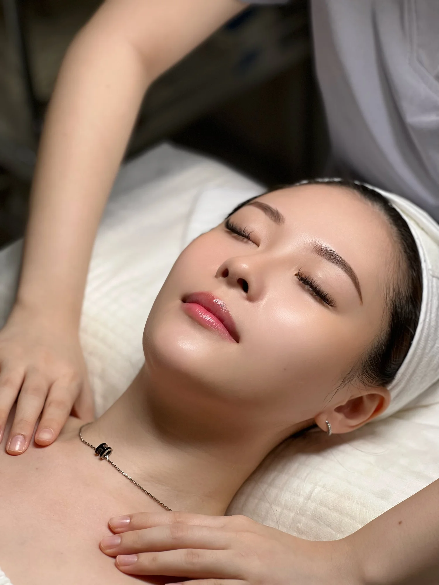 cloud9 beauty bar — Cloud9 Beauty Bar — Facials