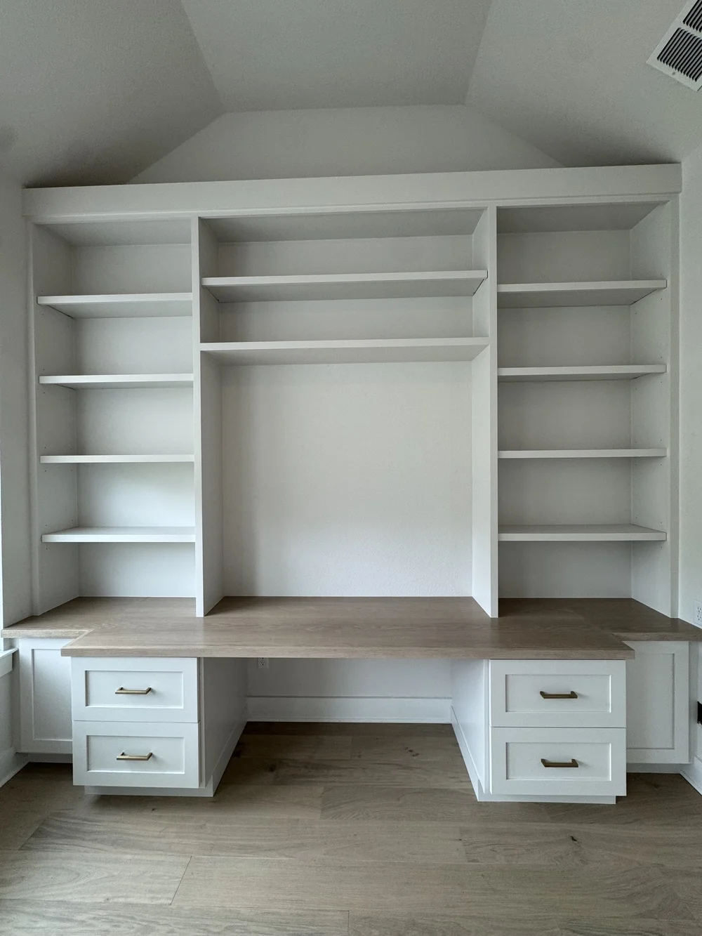 Custom Built-Ins & Fine Millwork