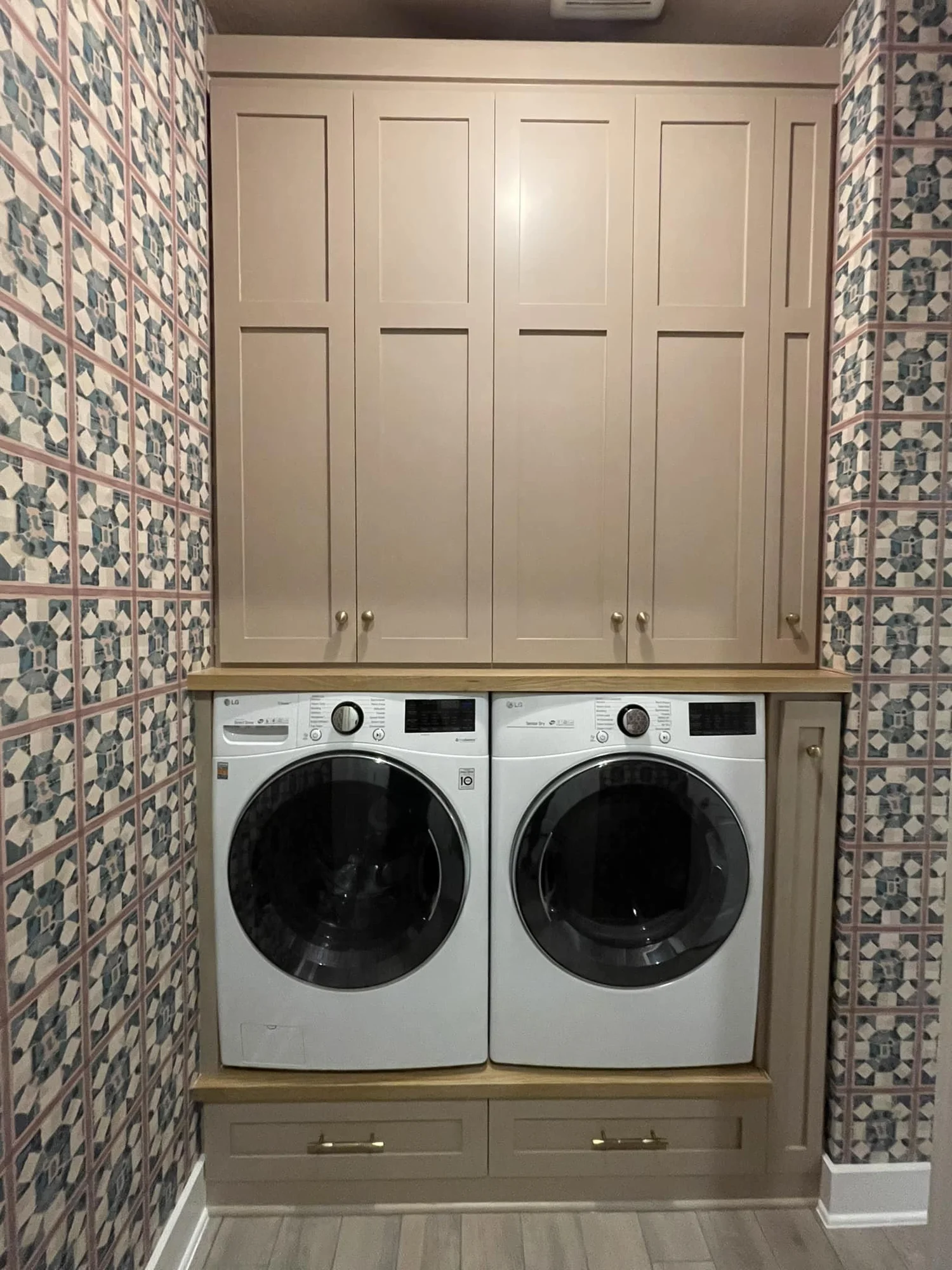 Custom Built-Ins & Fine Millwork