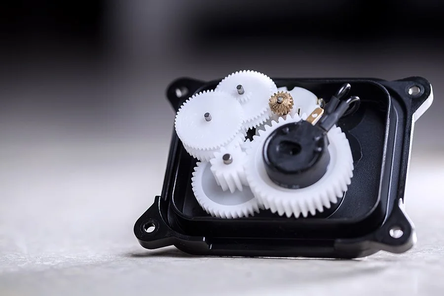 Formsprutning — Holmgrens Plast