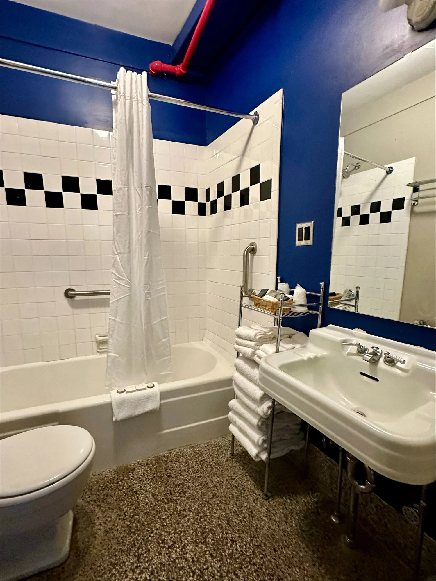 Rooms — Latchis Hotel