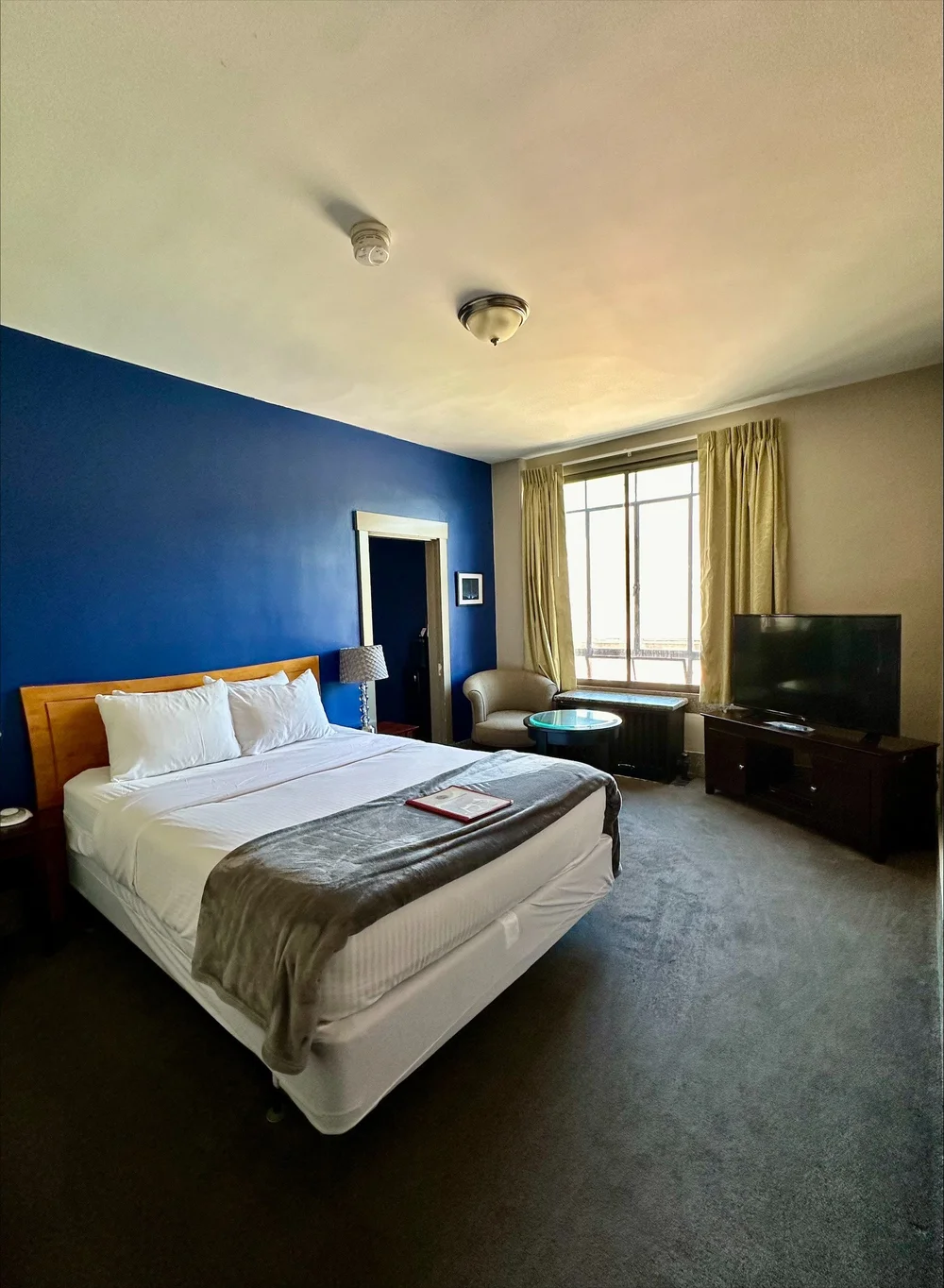 Rooms — Latchis Hotel