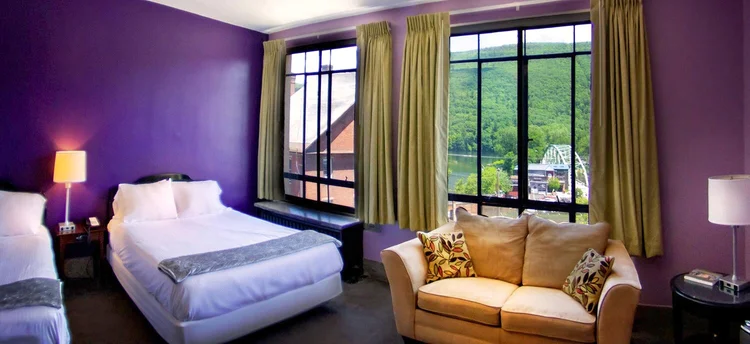 Rooms — Latchis Hotel