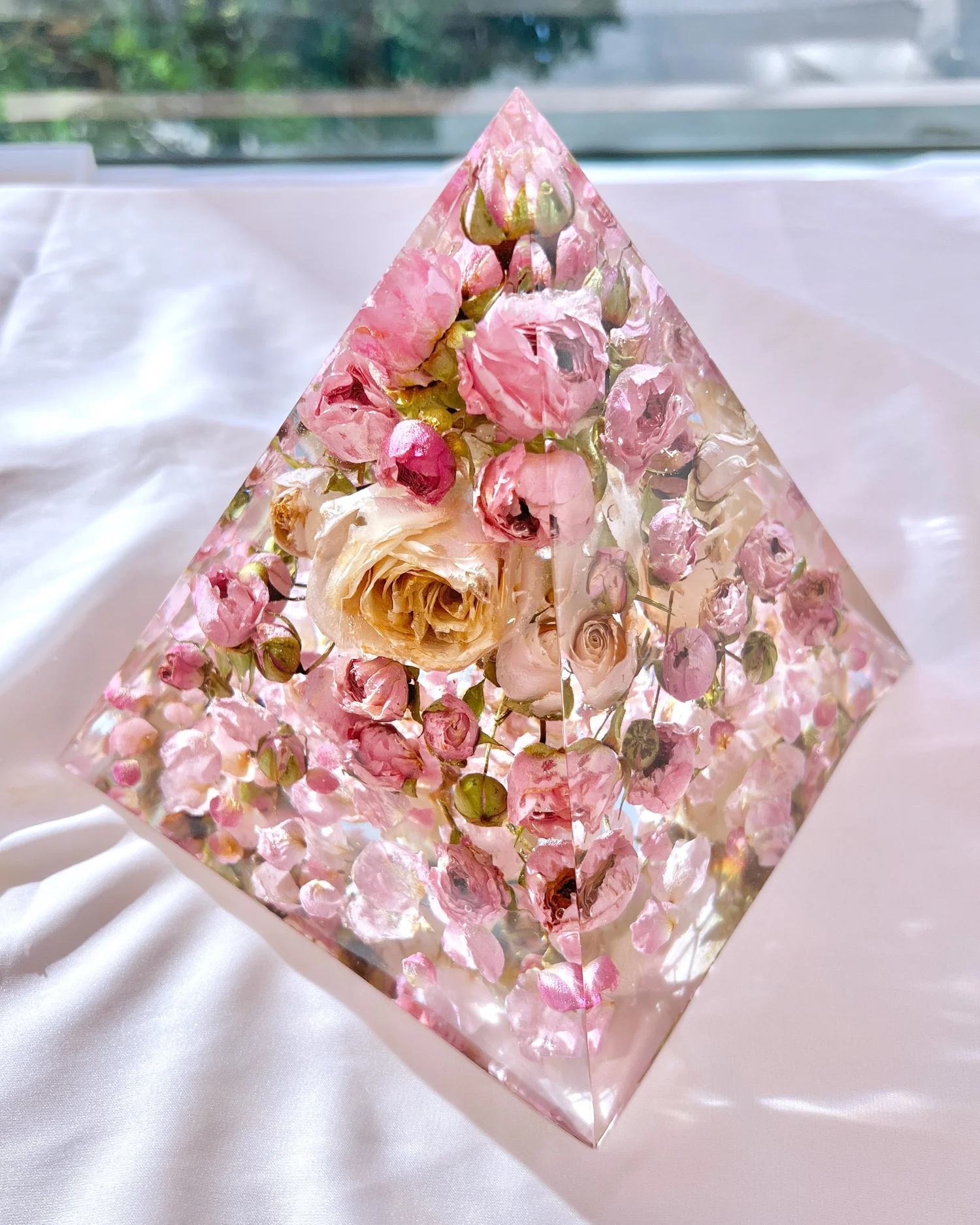 Custom Strawflower Crystal Pyramid — MarinaMakesArt - Modern Resin Art ...