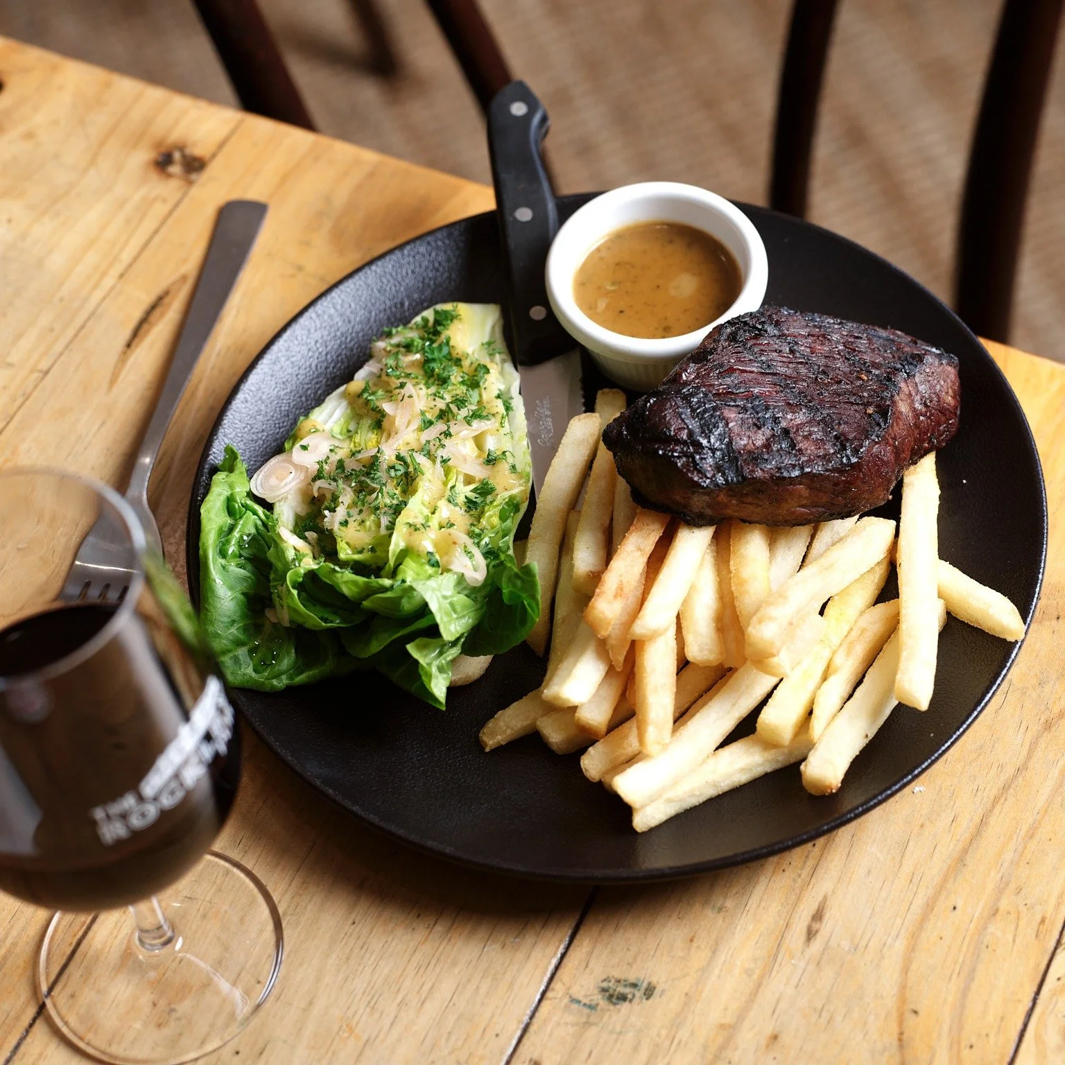 THE ROCKLEY PUB