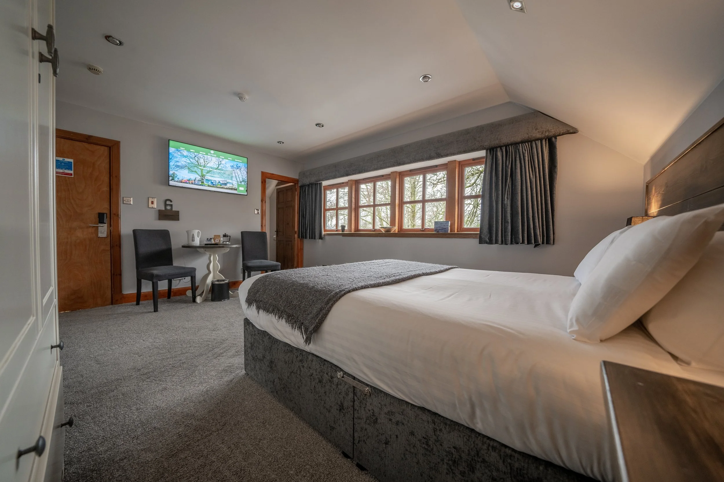 B&B Accommodation — The Oak Tree Inn