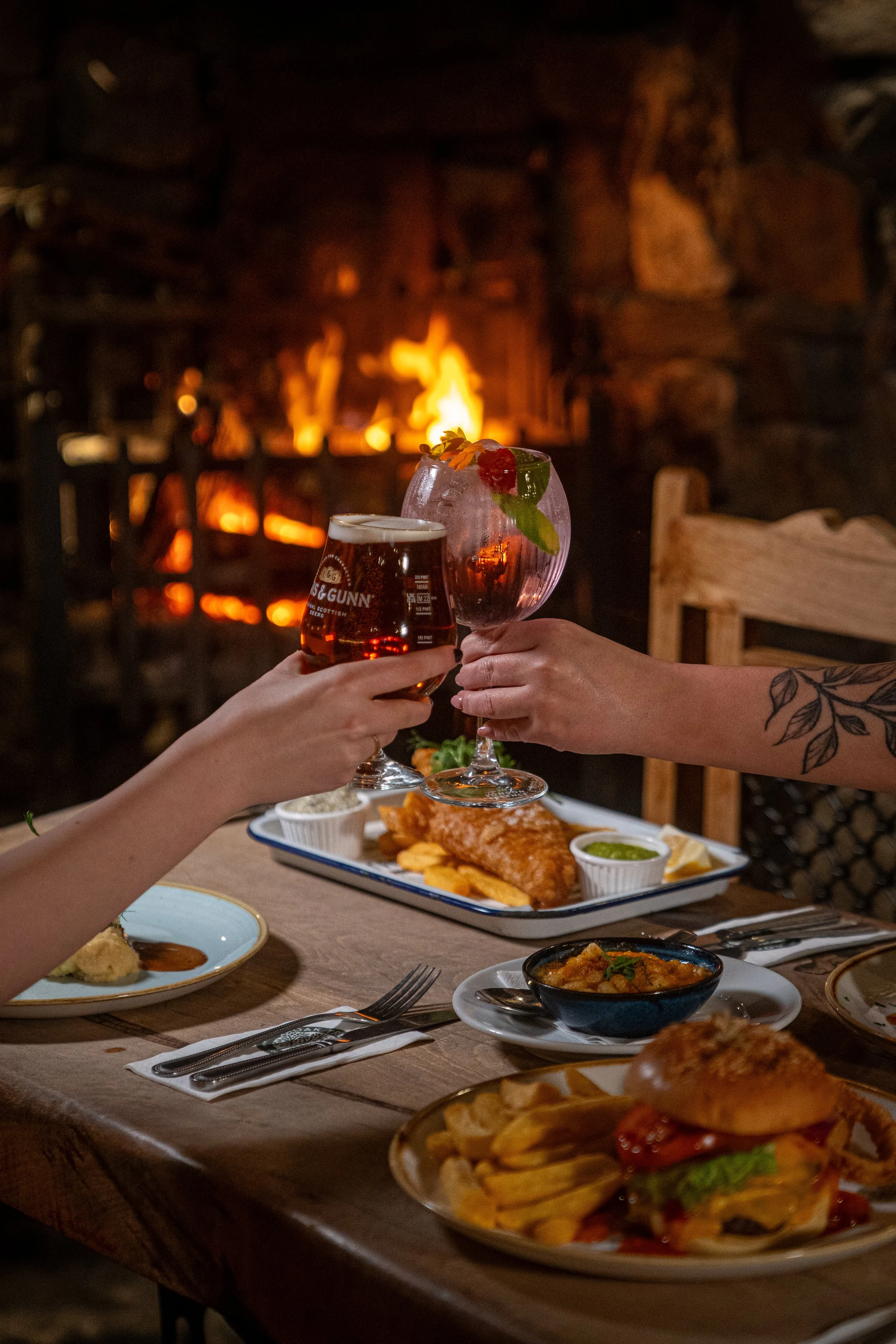 The Oak Tree Inn : Balmaha, Loch Lomond on the West Highland Way