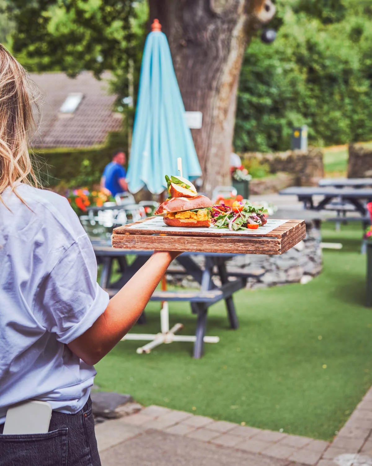 The Oak Tree Inn : Balmaha, Loch Lomond on the West Highland Way