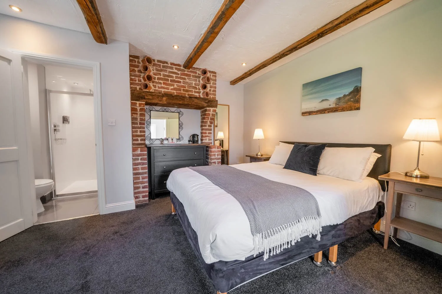 B&B Accommodation — The Oak Tree Inn